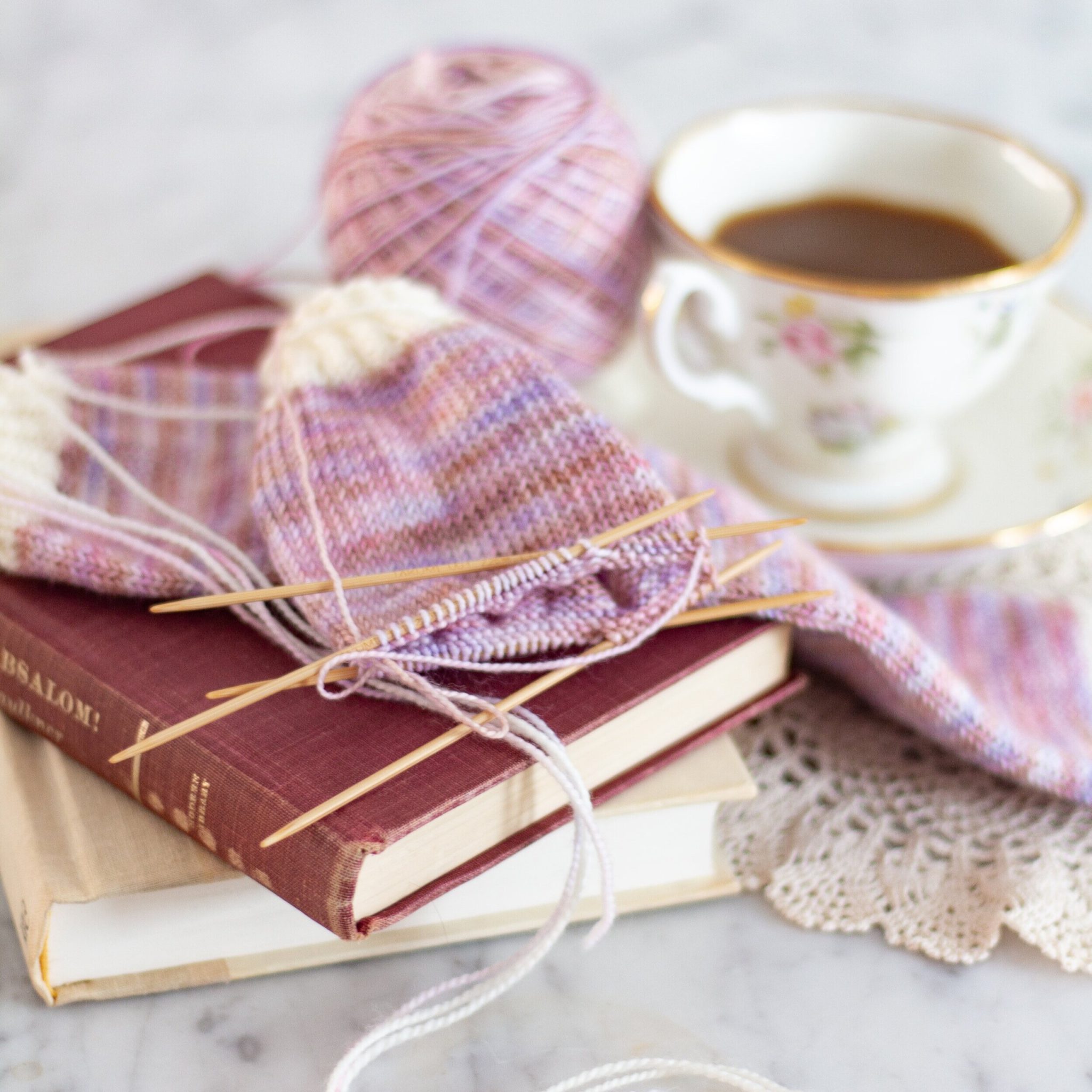 How to Knit a Triangle Shawl for Beginners: 4 Easy Shapes - A Bee In ...