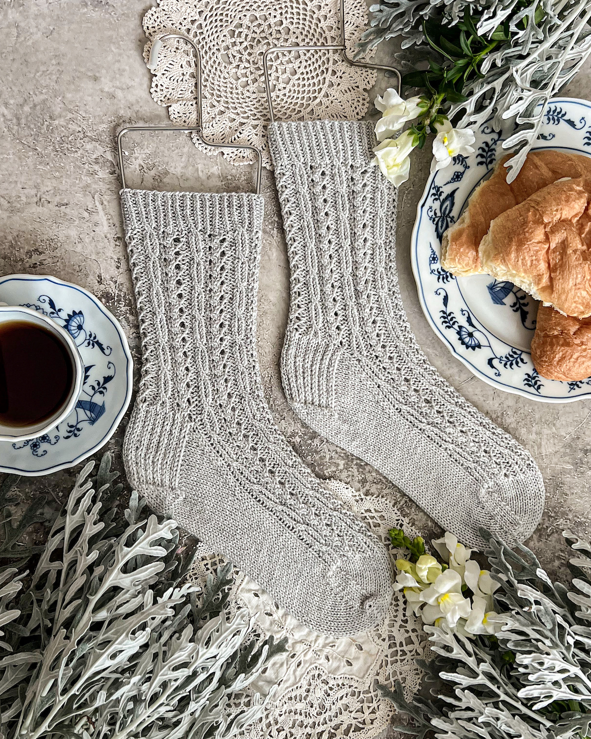How to Knit Socks that Fit Perfectly Every Time - A Bee In The Bonnet