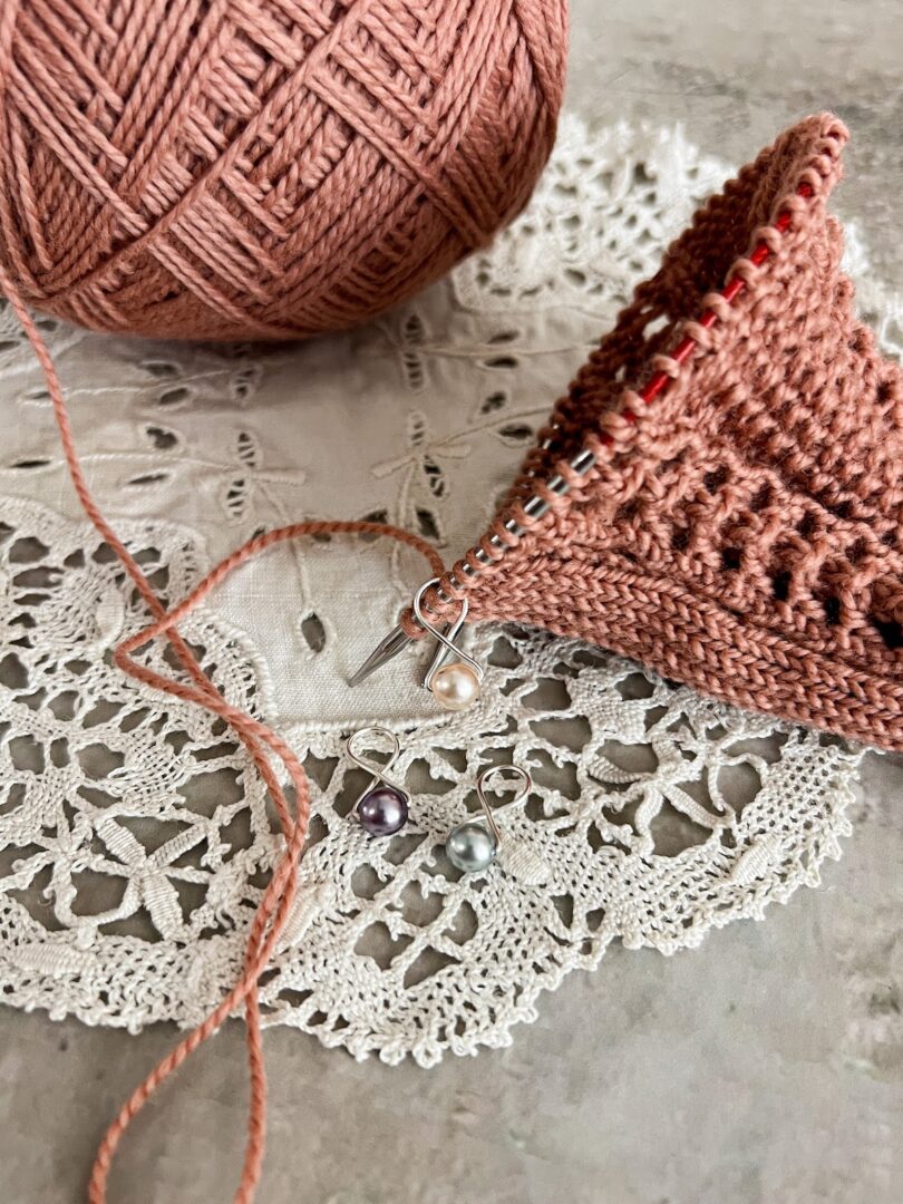 7 Knitting Tools for Every Project Bag: Product Reviews - A Bee In The ...