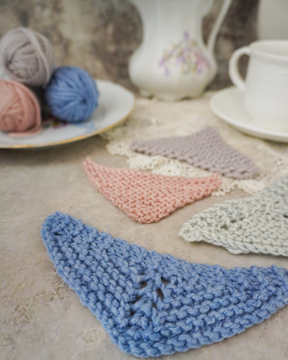 How to Knit a Triangle Shawl for Beginners: 4 Easy Shapes - A Bee In ...