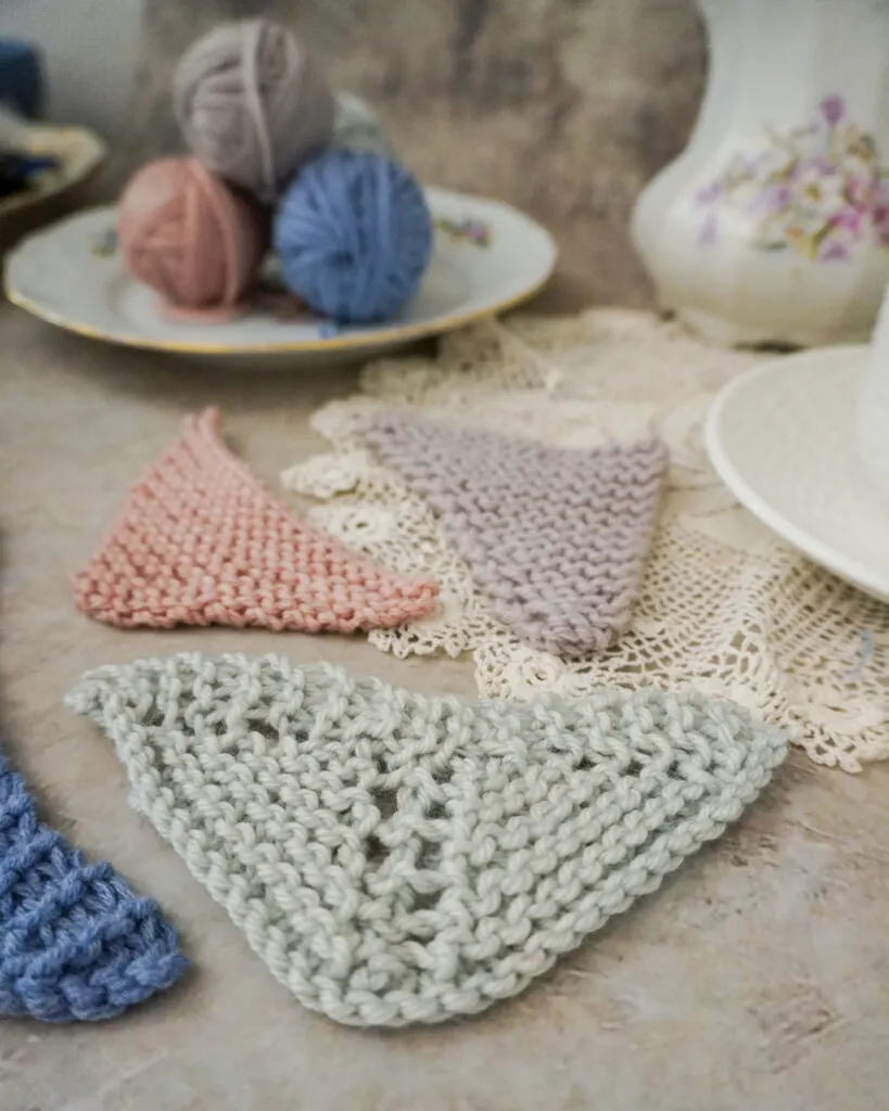 How to Knit a Triangle Shawl for Beginners: 4 Easy Shapes - A Bee In ...