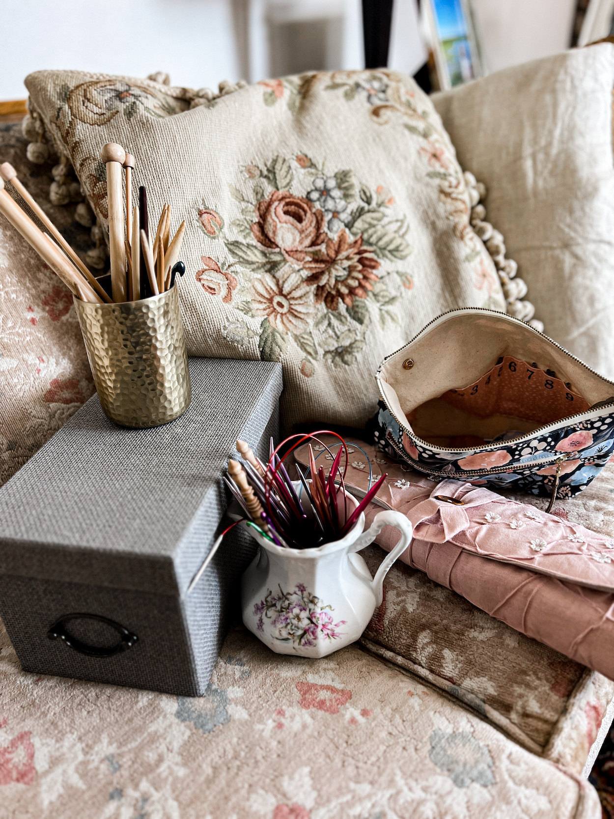 How to Organize Knitting Needles with Easy Household Items - A Bee In ...