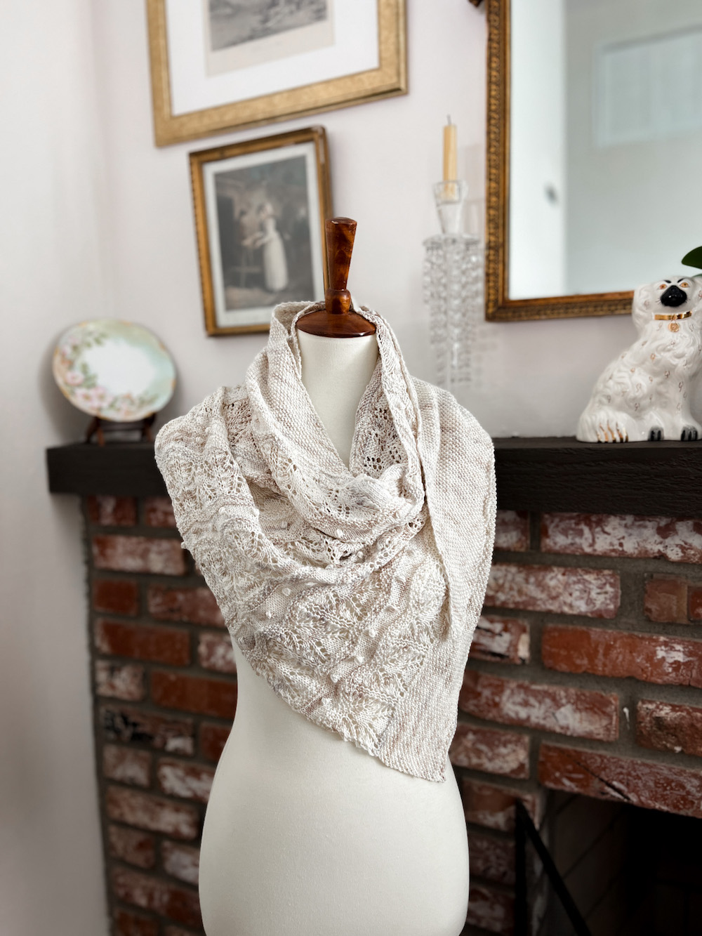 How to Knit a Triangle Shawl for Beginners: 4 Easy Shapes - A Bee In ...