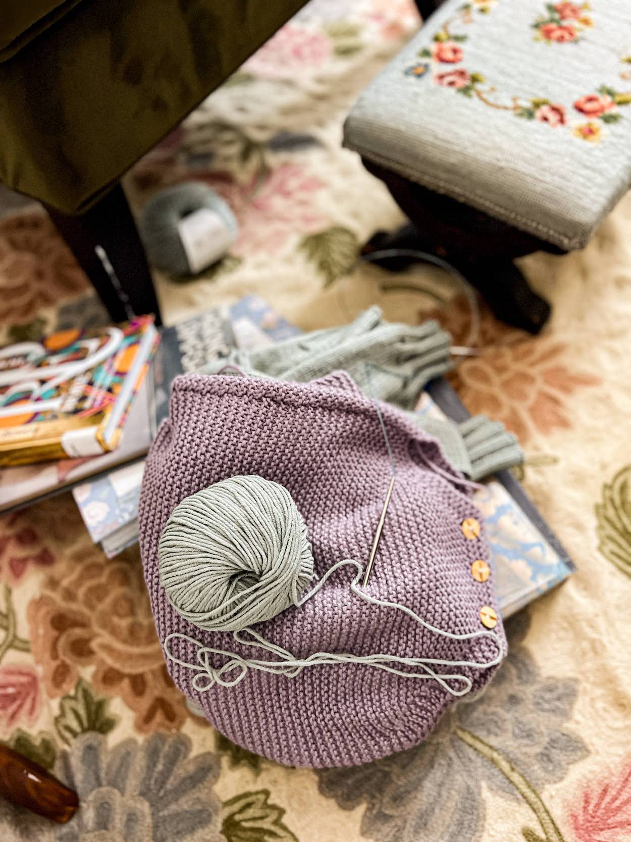 Does Social Media Pressure Knitters to Knit Faster? - A Bee In The Bonnet