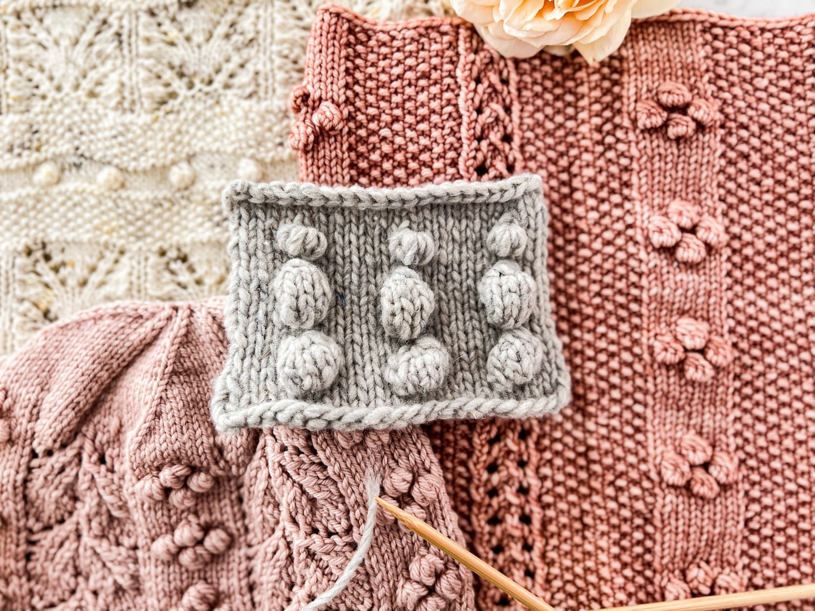 Three Different Ways to Knit Bobbles - A Bee In The Bonnet